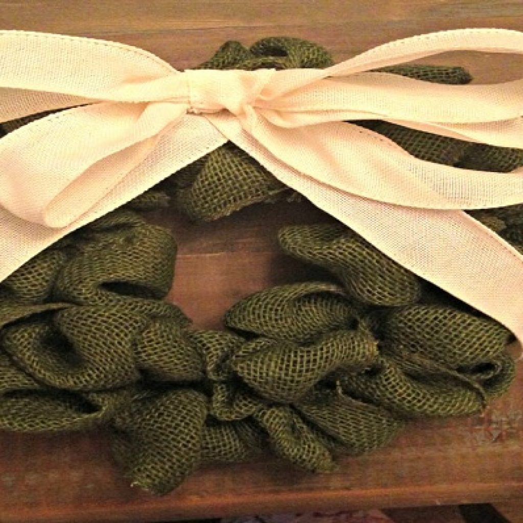 Burlap Wreath Tutorial – HomeMade